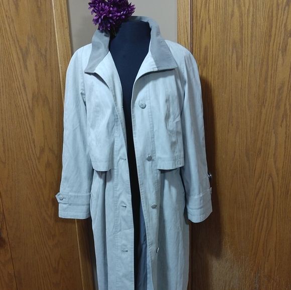 fleet street | Jackets & Coats | Vintage Fleet Street Trench Coat Size ...